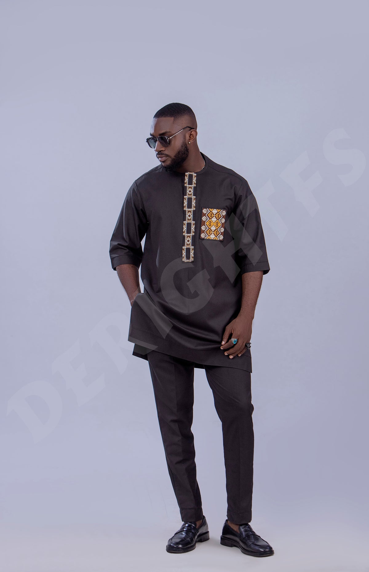 Modern African Men’s Two-Piece Outfit – Stylish Dashiki & Trouser Set
